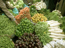 Vegetable price rise changes lifestyles of many