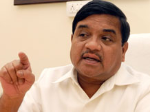 NCP leader R R Patil passes away | Business Standard News | Business ...