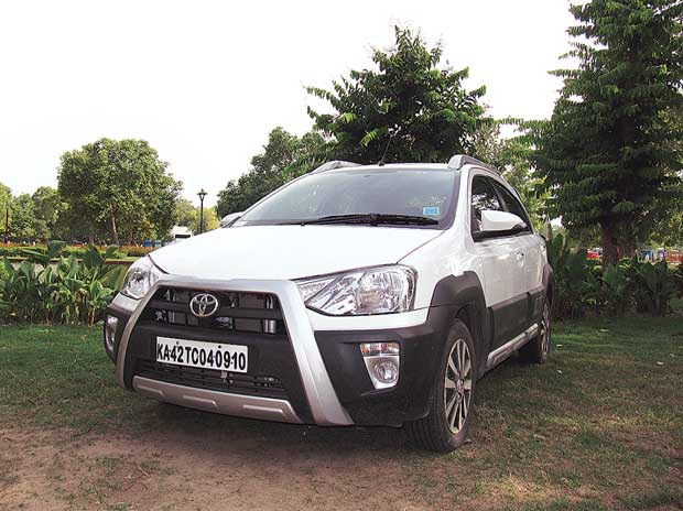 Contest of the crossovers | Business Standard News