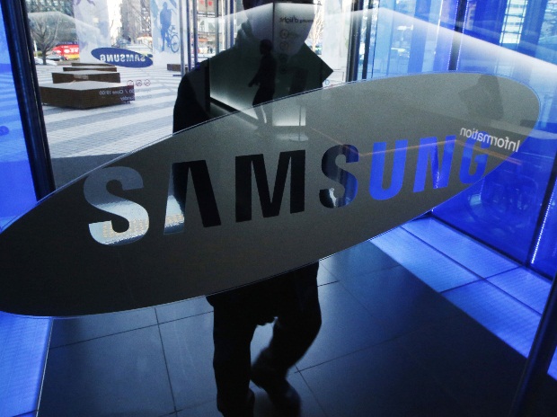 Samsung Electronics unveils second Tizen-powered smartphone