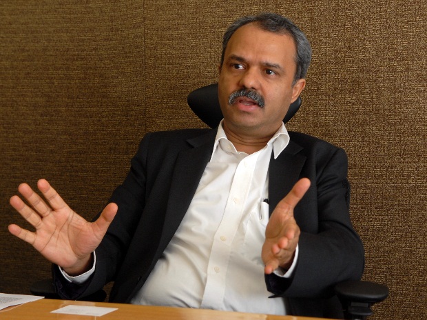 US rate hike is the biggest risk to contend with: Hitendra Dave ...