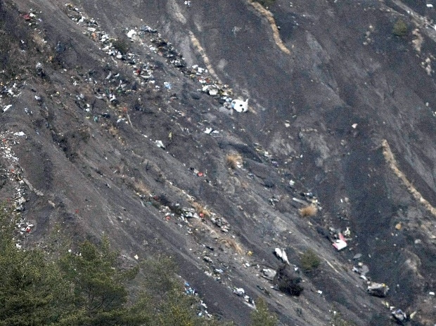 Crash pilot's profile prompts questions, deep unease