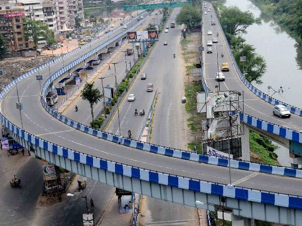 Bandh draws mixed response in Bengal