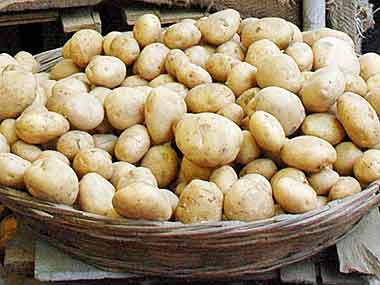 Potato prices soar 40% in Bengal despite govt claims of stable output ...