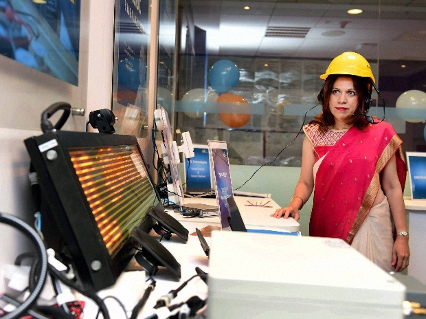 Intel India aligns with Design in India as it opens lab for ...