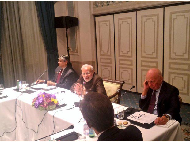 PM meets top executives of media companies