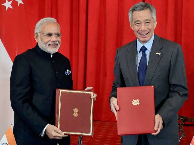 Prime Minister Modi vows to 'carefully hold' investors' hands | Economy ...