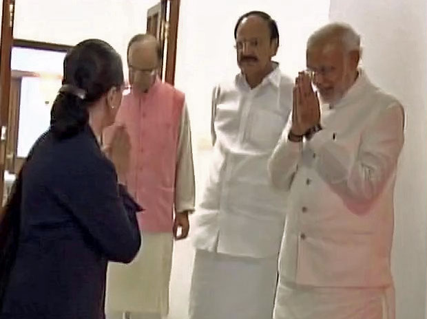 Modi's tea diplomacy stirs hopes on GST | Economy & Policy News ...