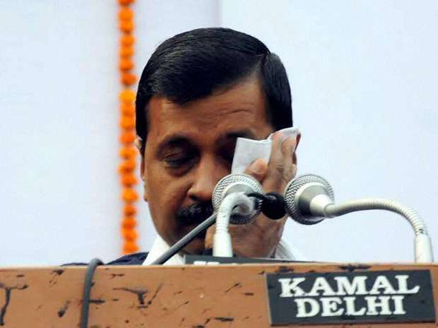 Arvind Kejriwal begins Punjab tour from Golden Temple