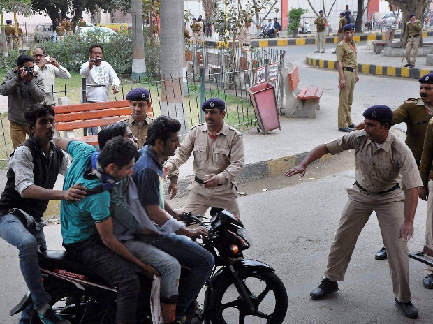 Jat stir: Delhi reels from water crisis; schools shut on Monday ...