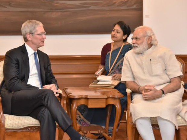 Apple CEO meets PM, launches updated 'Modi app' | Business Standard News
