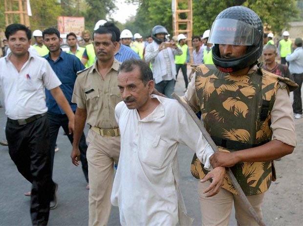 Mathura violence tars UP government