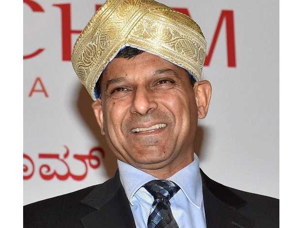 Comfortable with NPA clean-up so far, says Rajan | Economy & Policy ...