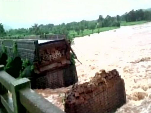 Mahad bridge collapse: Rescue operations resume