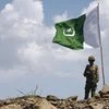Pakistan moves heavy artillery into Afghan border