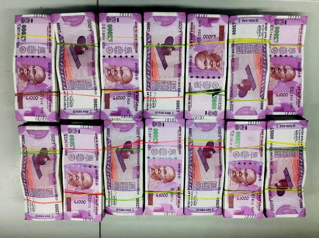 NIA arrests 4, seizes Rs 9 lakh fake currency from Kolkata | Business ...