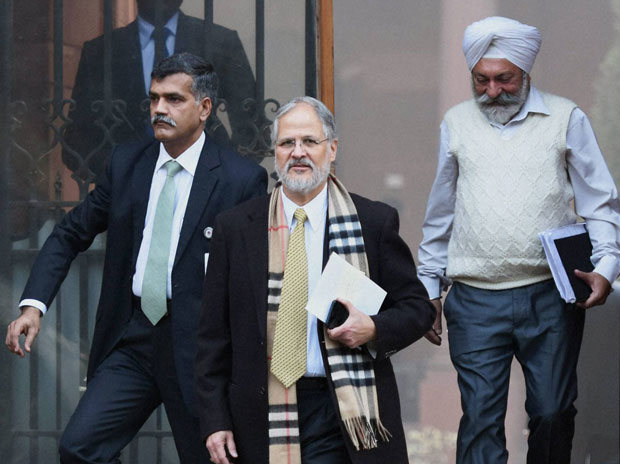 Jung meets Modi, claims PM stopped him from quitting earlier