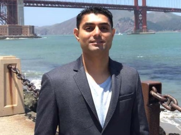 United Airlines cancels Indian-origin man's ticket for filming staff