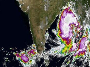 Cyclone Mora hits Bangladesh, heavy rains expected in North-east ...