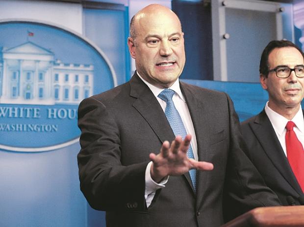Gary Cohn drafts resignation, later changes his mind