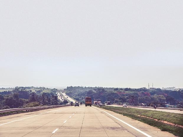 RInfra wins NHAI project worth Rs 8.82 bn for six-laning NH-2 section ...