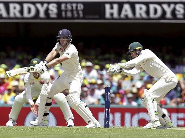 Ashes 2017: Australia score 165-4 as skipper Smith saves top-order collapse