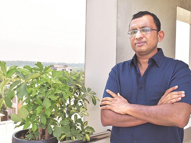 Fight is how to migrate ad budgets from offline to online: Dailyhunt ...