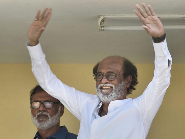 Rajinikanth joins Tamil politics: Thalaivar's New Year gift to us, say fans