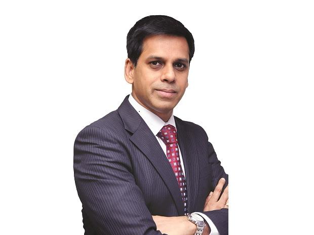 We prefer large-caps that could gain from govt initiatives: Manish ...