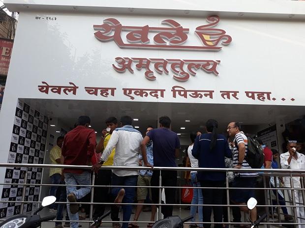 Meet the Yewale brothers, who make Rs 1.2 million a month selling tea ...