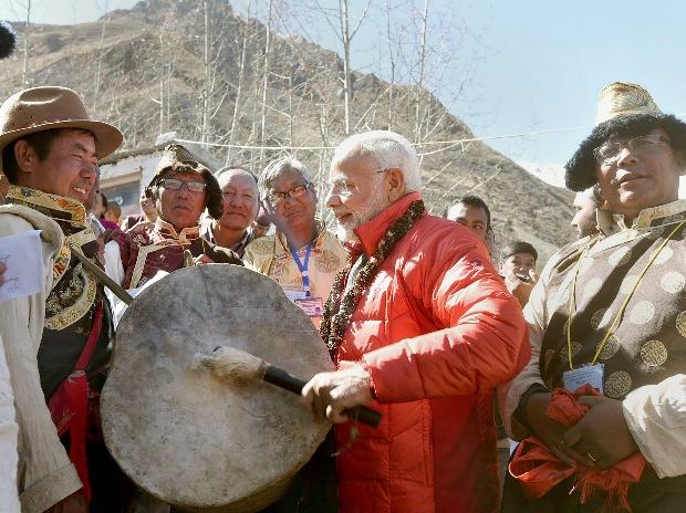 Modi wraps up Nepal visit, says India ready to be economic 'Sherpa'