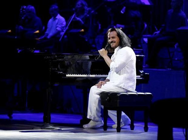 Yanni, 25 years after the Acropolis