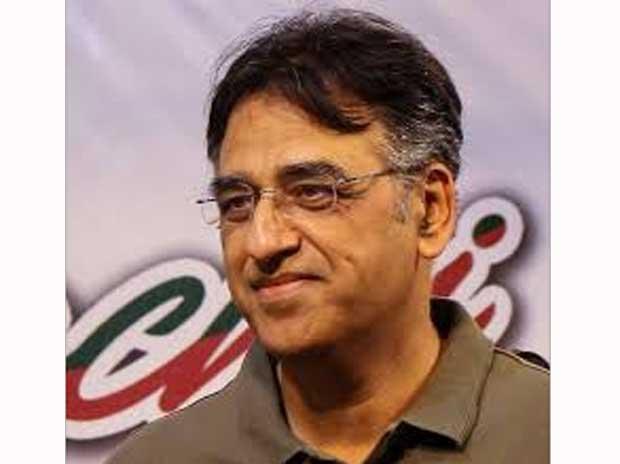 The man steering Pakistan's economy isn't afraid to take risks ...