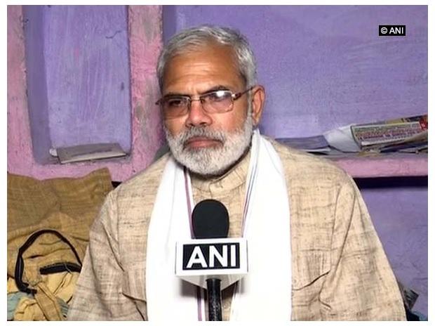 'Mitron', no 'achche din' ahead: Modi lookalike switches over to ...