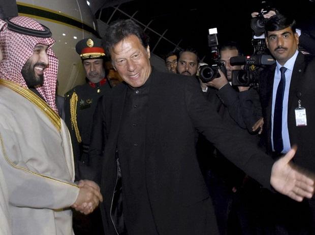 Pak confers highest civilian award Nishan-e-Pakistan on Saudi crown ...