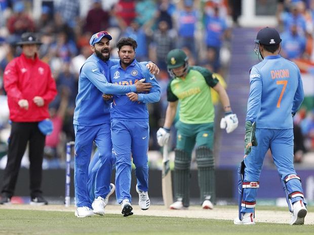 ICC CWC: Will Dhoni don Army 'insignia' on his gloves in Ind vs Aus ...