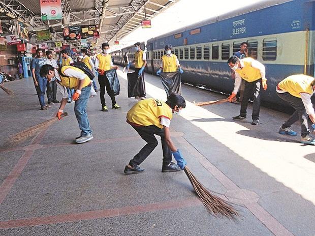 Centre reviews progress of flagship programmes in Andhra Pradesh ...