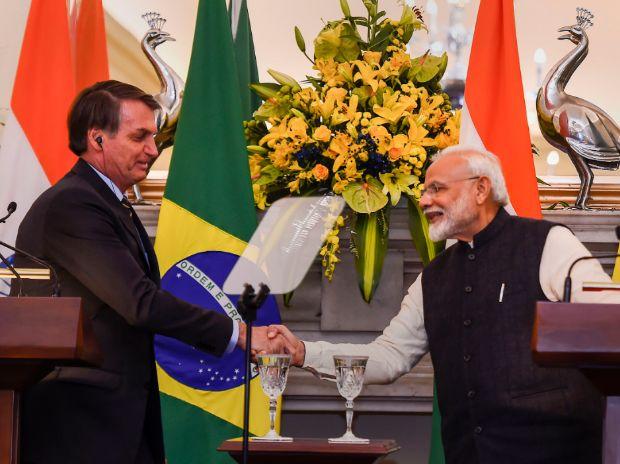 Covid-19: Brazilian prez thanks PM Modi for raw material to produce HCQ ...
