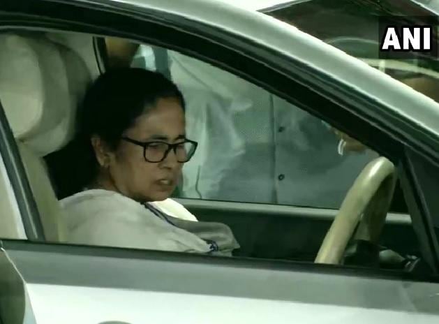 EC seeks more details from Bengal chief secy on Mamata incident: Report ...