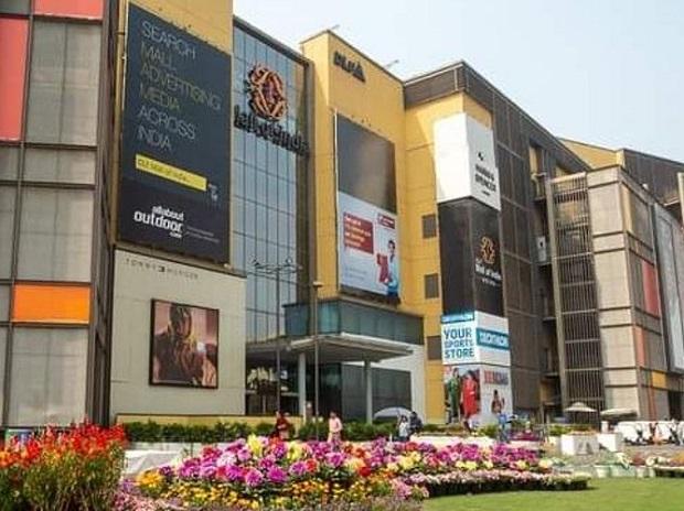 After Gurugram Park Ties Up With Noida Mall For Vaccination Drive