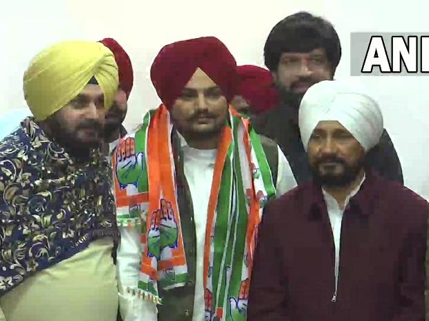 Punjab polls: Popular singer Sidhu Moosewala loses from Mansa | Punjab ...