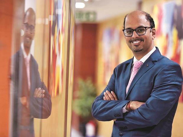 Sense of deja vu: Here's what makes ICICI Pru AMC's Banthia an outlier ...