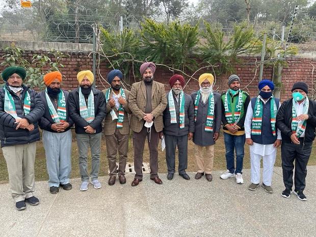 Congress leader Luv Kumar Goldy joins Capt Amarinder's Punjab Lok ...