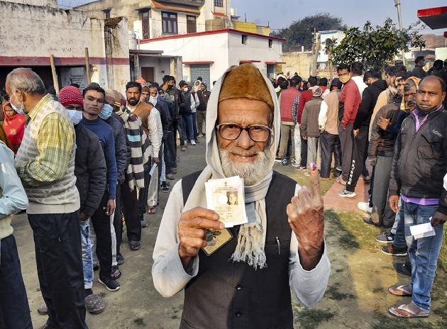 UP third phase election: SP fields 52 crorepati candidates, BJP 48 ...