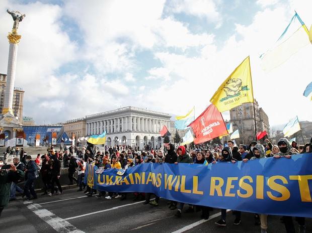 All you need to know about the escalating Ukraine-Russia crisis ...