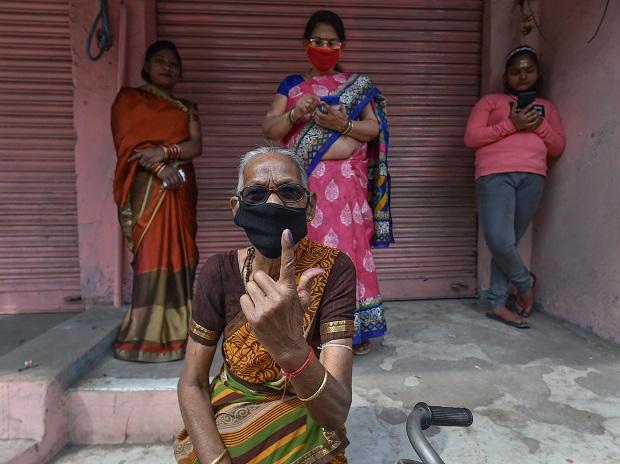 UP Assembly elections: 54.18% voter turnout recorded till 5 pm | 2022 ...