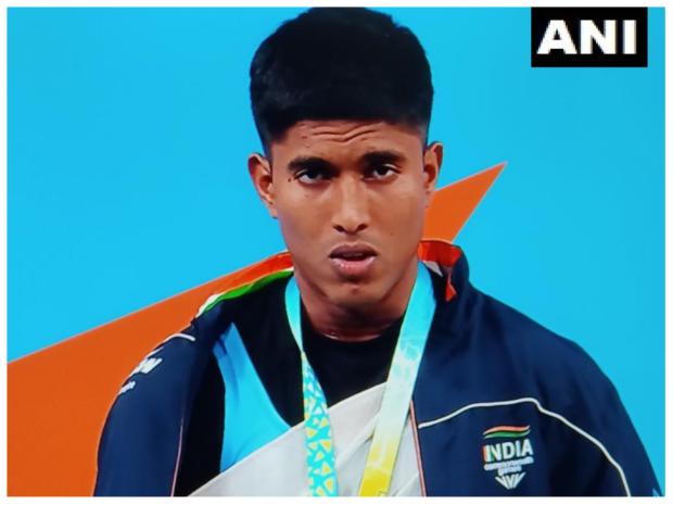 Sanket Sargar wins silver in weightlifting; bags India's first medal in CWG