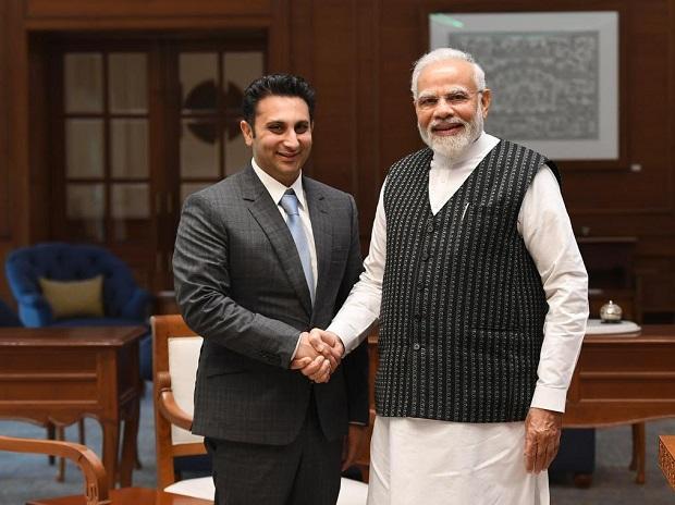 Serum Institute CEO calls on PM Modi, praises his 'remarkable ...