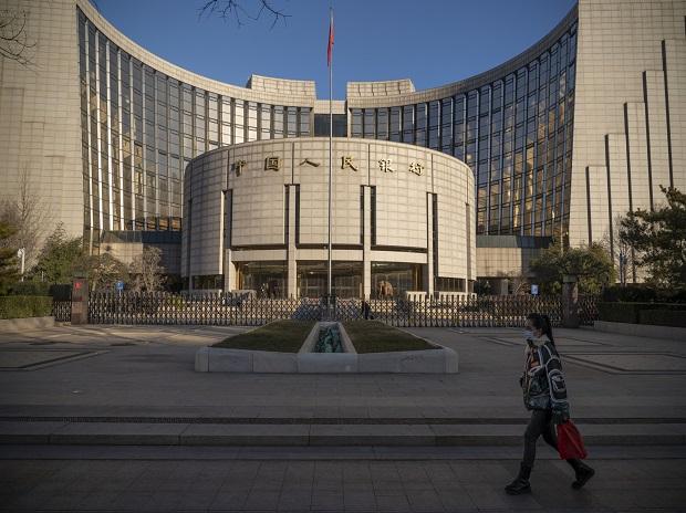 China cuts forex reserve requirement ratio in bid to support tumbling yuan | International News ...