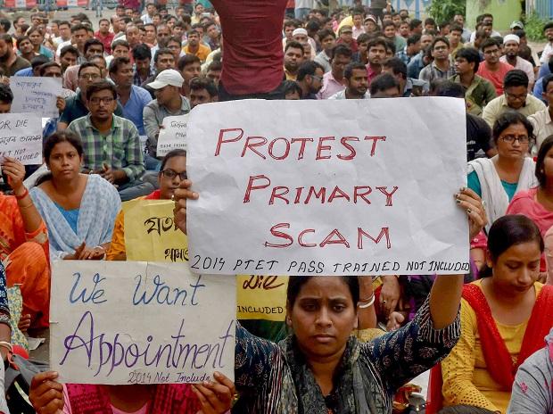 Agitating TET candidates should withdraw sit-in protest: Bengal edu min ...